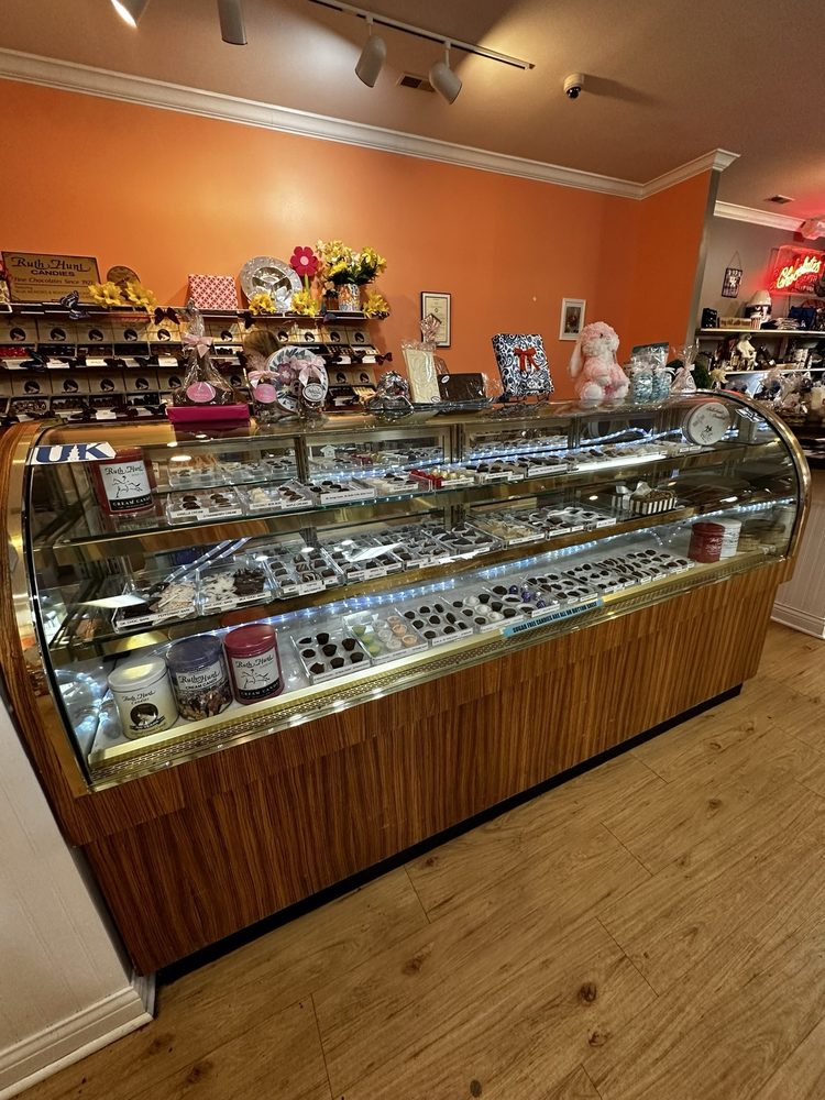 RUTH HUNT CANDY - Updated December 2025 - 80 Photos & 34 Reviews - 213 ...