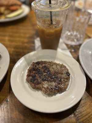 CAFE RAYMOND - Updated October 2025 - 560 Photos & 429 Reviews - 2009 ...