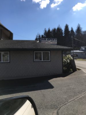 VAN RIPER’S RESORT - 10 Photos & 12 Reviews - Hotels - 280 Front St ...