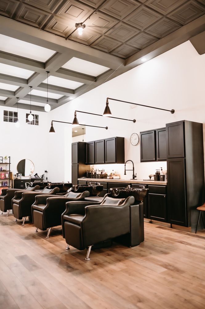 VINTY SALON - Updated December 2025 - 21 Photos & 16 Reviews - 110 East ...