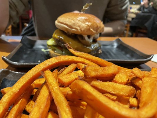 BASEMENT BURGER BAR - Updated December 2025 - 294 Photos & 566 Reviews ...