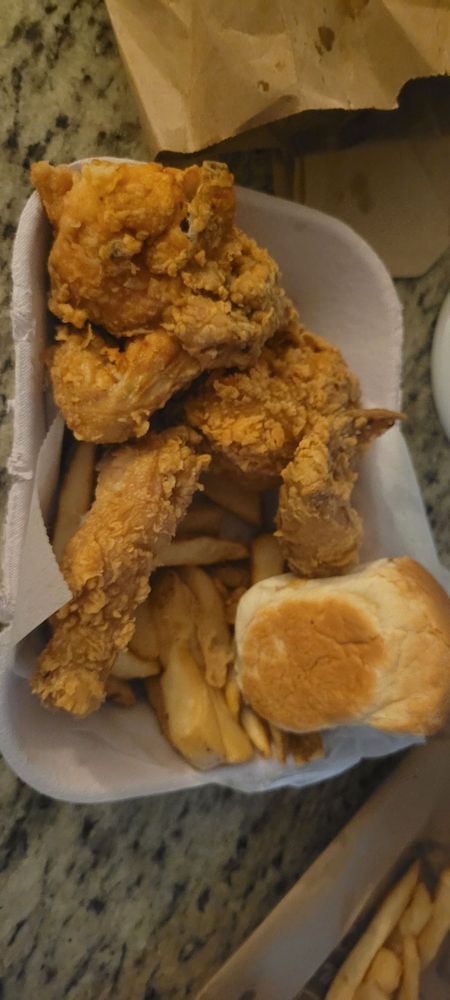 BILL MILLER BBQ - Updated January 2025 - 23 Photos & 36 Reviews - 5122 ...