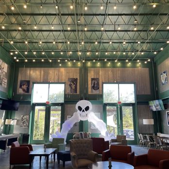 VELVET PIG - Updated December 2025 - 87 Photos & 34 Reviews - 755 ...