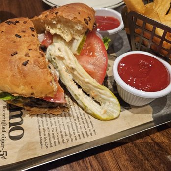 SILVER LEGACY RENO - A CAESARS REWARDS DESTINATION - Updated December ...