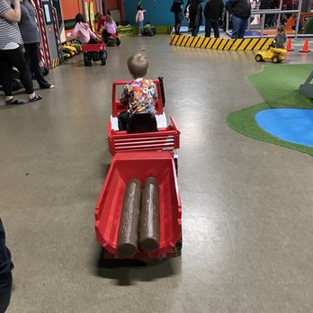 BALL FACTORY PLAYGROUND | PARTY | CAFÉ - Updated April 2024 - 303 ...