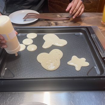 SLAPPY CAKES - Updated August 2024 - 753 Photos & 924 Reviews - 4246 SE ...