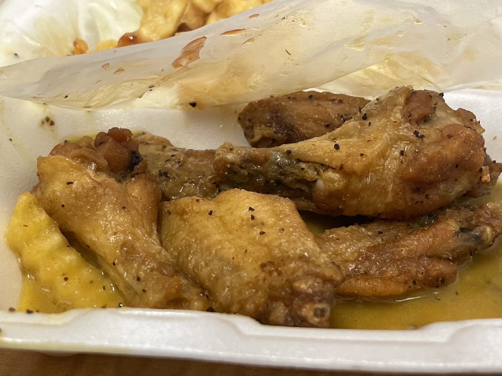 TOUCHDOWN WINGS - Updated October 2025 - 25 Photos & 17 Reviews - 11363 ...