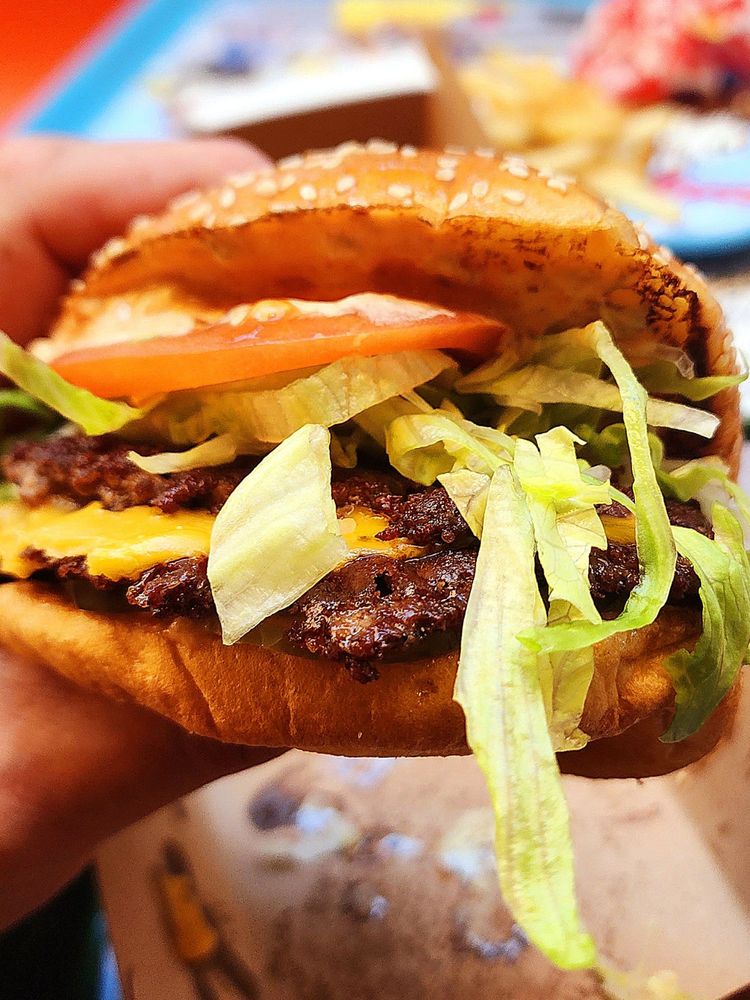 MONZO BURGER - Updated September 2025 - 112 Photos & 48 Reviews - 1401 ...