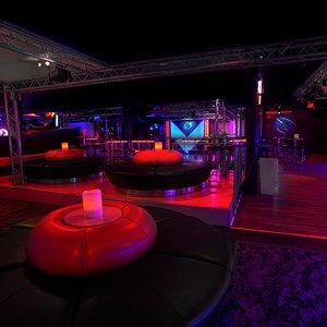Oasis Aqualounge - Updated COVID-19 Hours & Services - 39 Photos & 37 ...