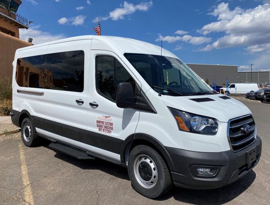 ROADRUNNER SHUTTLE & CHARTER - Updated October 2024 - 20 Photos & 42 ...