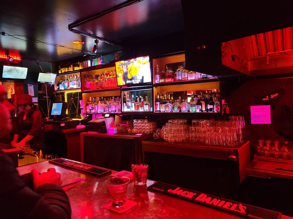 HAWTHORNE STRIP - Updated December 2025 - 22 Reviews - 3532 SE Powell ...