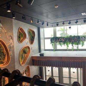 IPIC THEATERS - Updated October 2025 - 324 Photos & 217 Reviews - 25 SE ...