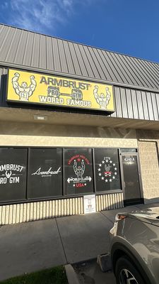 ARMBRUST PRO GYM - 28 Photos & 41 Reviews - 4240 Kipling St, Wheat ...