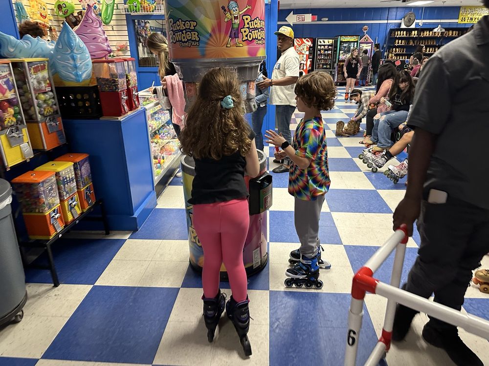 MASON ROAD SKATE CENTER - Updated January 2026 - 45 Photos & 69 Reviews ...