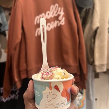 MOLLY MOON’S HOMEMADE ICE CREAM - Updated August 2024 - 2280 Photos ...