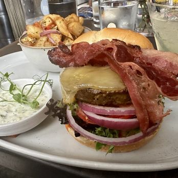 DIVAN RESTAURANT & BAR - Updated July 2024 - 1057 Photos & 737 Reviews ...