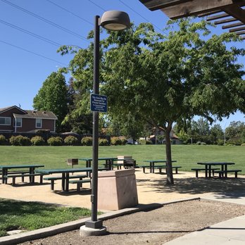 FRANK HOYT PARK - Updated December 2025 - 34 Photos - 300 E 3rd St ...