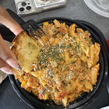 FLAMIN PASTA - Updated December 2025 - 187 Photos & 177 Reviews - 6913 ...