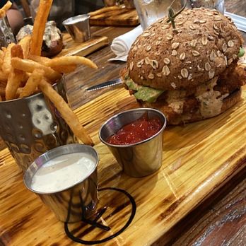 FINCH - Updated April 2025 - 1054 Photos & 818 Reviews - 32395 Clinton ...