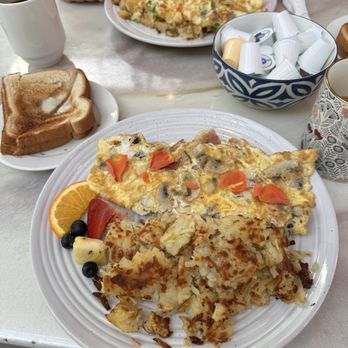 WAKE’A BOO BREAKFAST BAR - Updated October 2025 - 13 Photos - 2279 ...