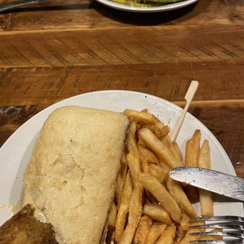 HOWARD PARK PUBLIC HOUSE - Updated October 2025 - 100 Photos & 117 ...