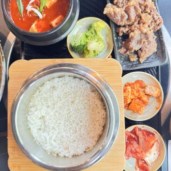 SOTT - Updated January 2026 - 196 Photos & 63 Reviews - 333 Westminster ...