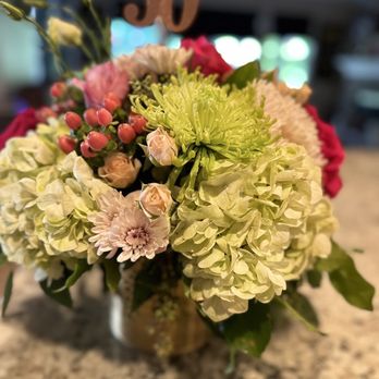 BLOOMIES FLORIST - Updated February 2025 - 133 Photos & 117 Reviews ...