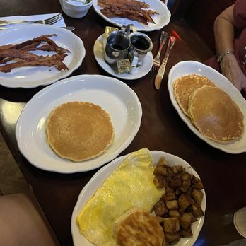 JOE’S INN - Updated April 2025 - 471 Photos & 583 Reviews - 205 N ...