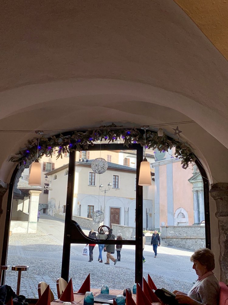 KUERC - Updated January 2025 - Piazza Cavour 7, Bormio, Sondrio, Italy ...