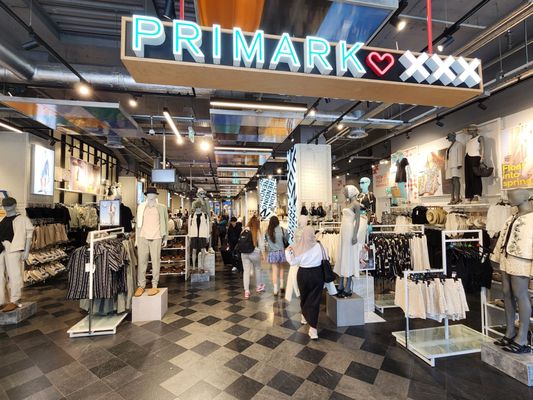 PRIMARK - Updated June 2026 - 56 Photos & 21 Reviews - Damrak 77 ...