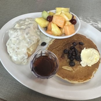 BISCUITS CAFE - 408 Photos & 454 Reviews - 35105 Enchanted Pkwy S ...