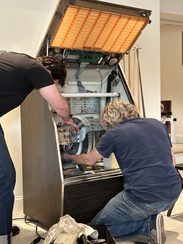 NEW YORK JUKEBOX - Updated August 2025 - 12 Photos - 838 Dean St ...