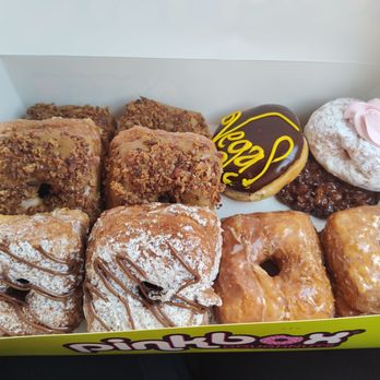 PINKBOX DOUGHNUTS - Updated July 2024 - 300 Photos & 116 Reviews - 938 ...