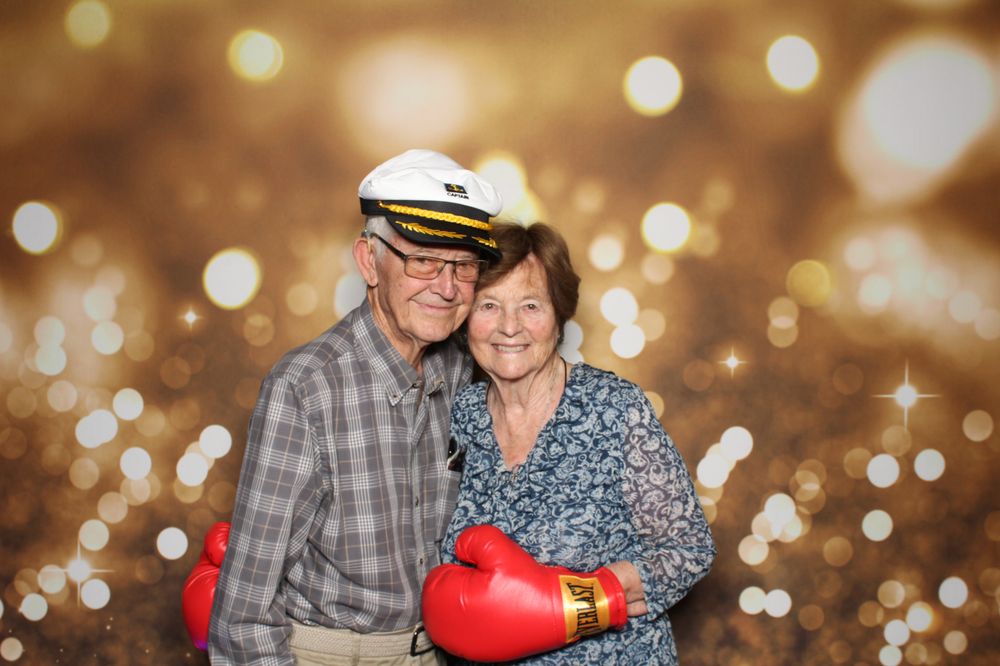 SNAPP PHOTO BOOTH - Updated March 2025 - 92 Photos & 23 Reviews - 12070 ...