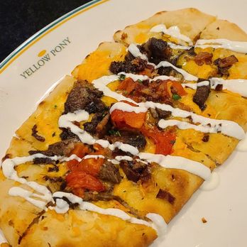 YELLOW PONY PUB & GARDEN - Updated December 2024 - 200 Photos & 128 ...