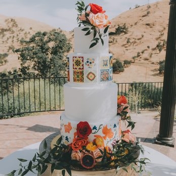 FROSTED CAKERY - Bakery in Fresno, California at 1292 N Wishon Ave ...