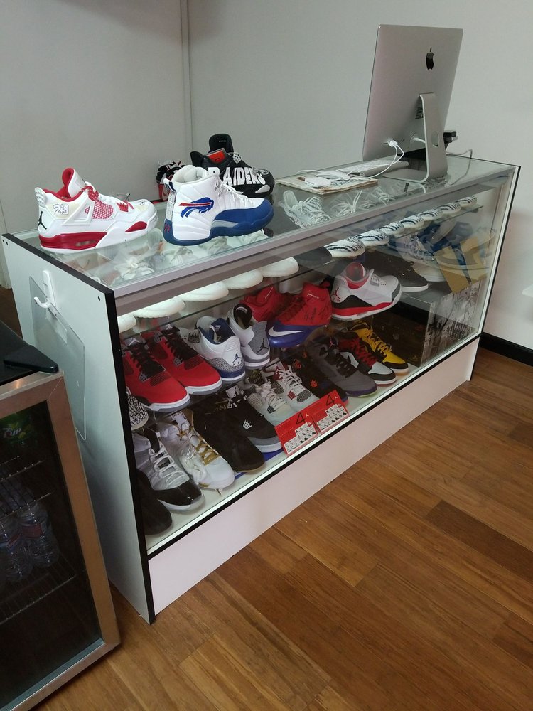 KING SHOE PHEEN STORE - Updated June 2026 - 16 Reviews - 640 Shoppers ...
