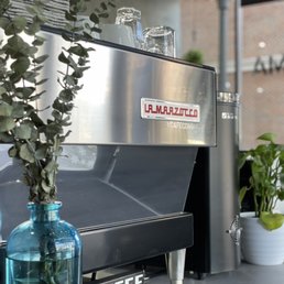 CAFE COMMA - Updated July 2025 - 1790 Photos & 317 Reviews - 3621 ...