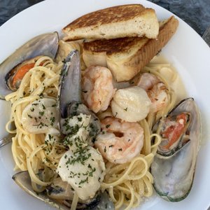 THE SPOT CAFE - 73 Photos & 109 Reviews - 11 Buddington Rd, Groton ...