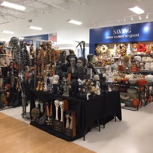 TARGET - Updated August 2025 - 52 Photos & 59 Reviews - 5001 Holt Ave ...