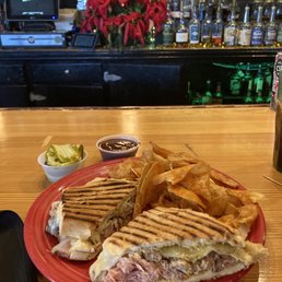 THE MONARCH - Updated December 2025 - 256 Photos & 367 Reviews - 579 W ...