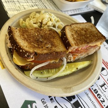 SHOWTIME DELI - Updated September 2025 - 49 Photos & 76 Reviews - 21719 ...