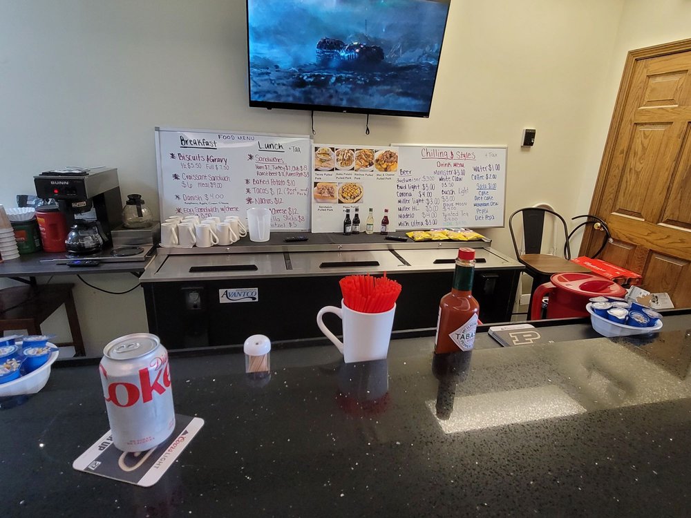 CHILLING & STYLES - Updated September 2024 - 991 S Creasy Ln, Lafayette ...