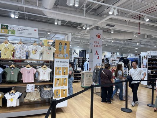 UNIQLO - Updated April 2026 - 34 Photos & 13 Reviews - 1065 Brea Mall ...