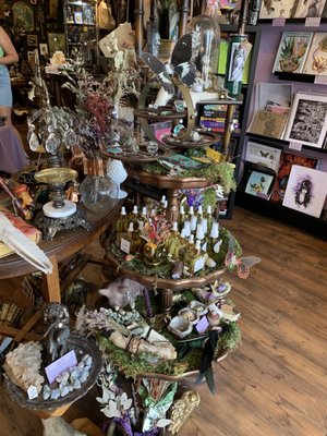 SIDESHOW GALLERY - Updated December 2025 - 64 Photos & 30 Reviews ...