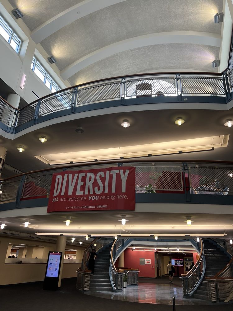 MD ANDERSON LIBRARY - Updated September 2025 - 25 Photos & 14 Reviews ...