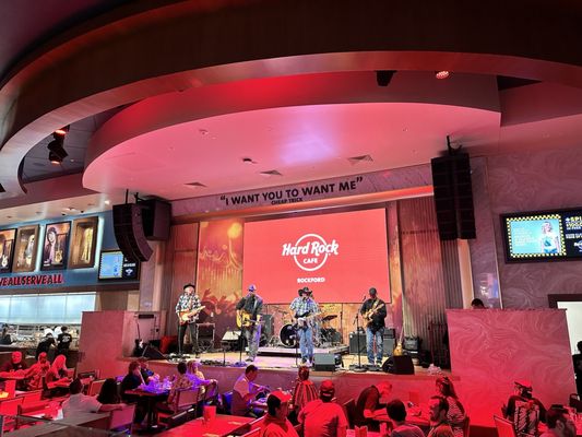 HARD ROCK CAFE - ROCKFORD - Updated January 2026 - 19 Photos & 14 ...