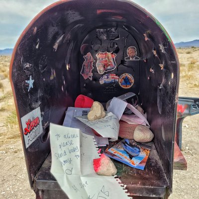 THE BLACK MAILBOX - Updated April 2025 - 29 Photos & 15 Reviews - 1 ...