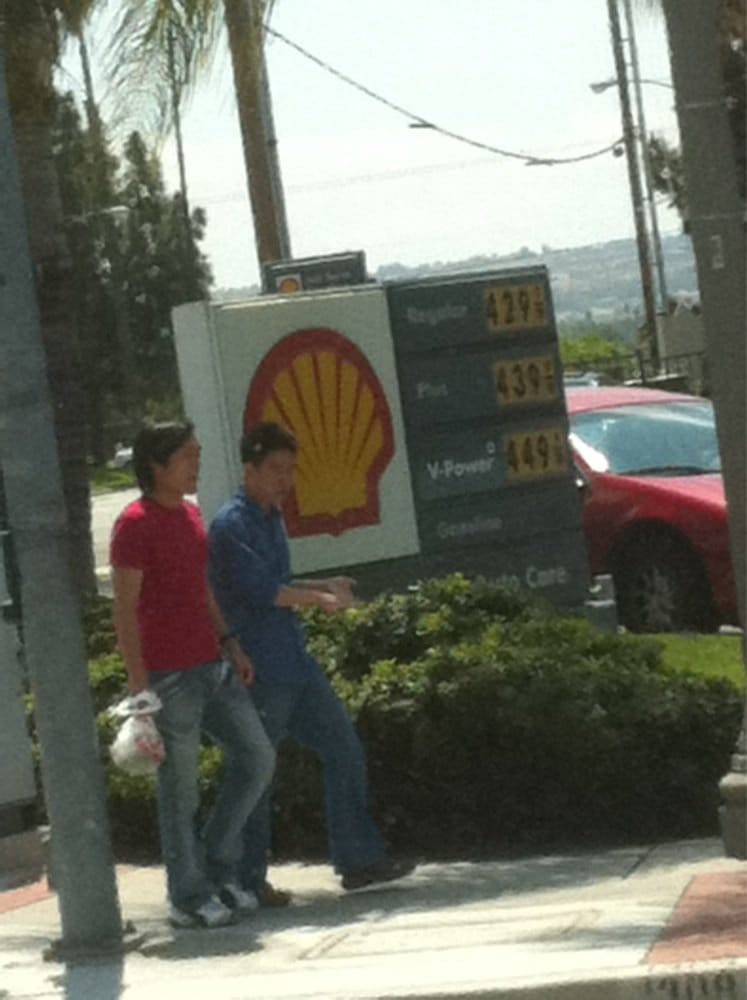 RIVERSIDE SHELL - Updated March 2025 - 19 Reviews - 1308 University Ave ...