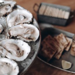 SALT TRADERS ZILKER - Updated June 2025 - 1001 Photos & 518 Reviews ...